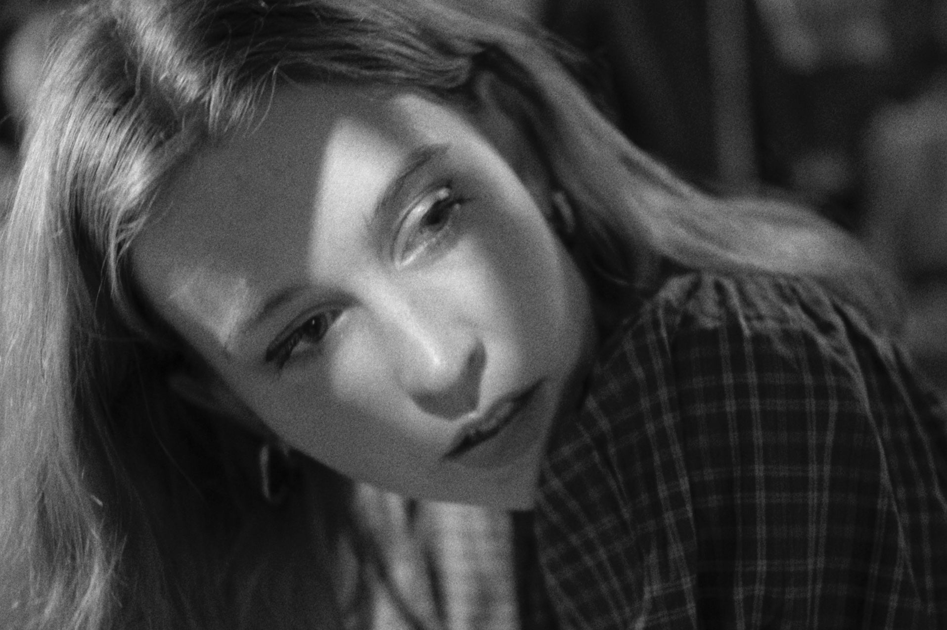 VIOLET HIRST SHARES NEW SINGLE + SHORT FILM