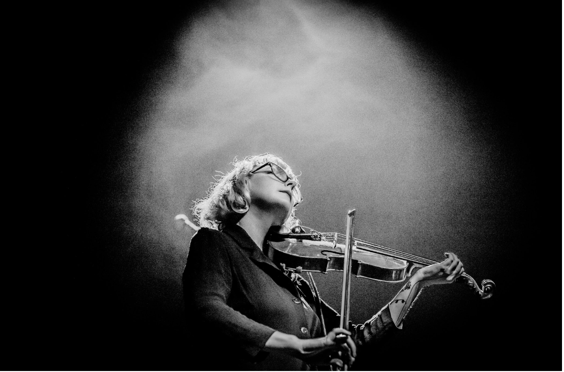 MOTTE RETURNS WITH NEW SINGLE + VIDEO AHEAD OF UPCOMING ALBUM 'COLD